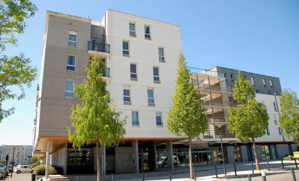 👍 RA Robert Robin | Angers | Mazette